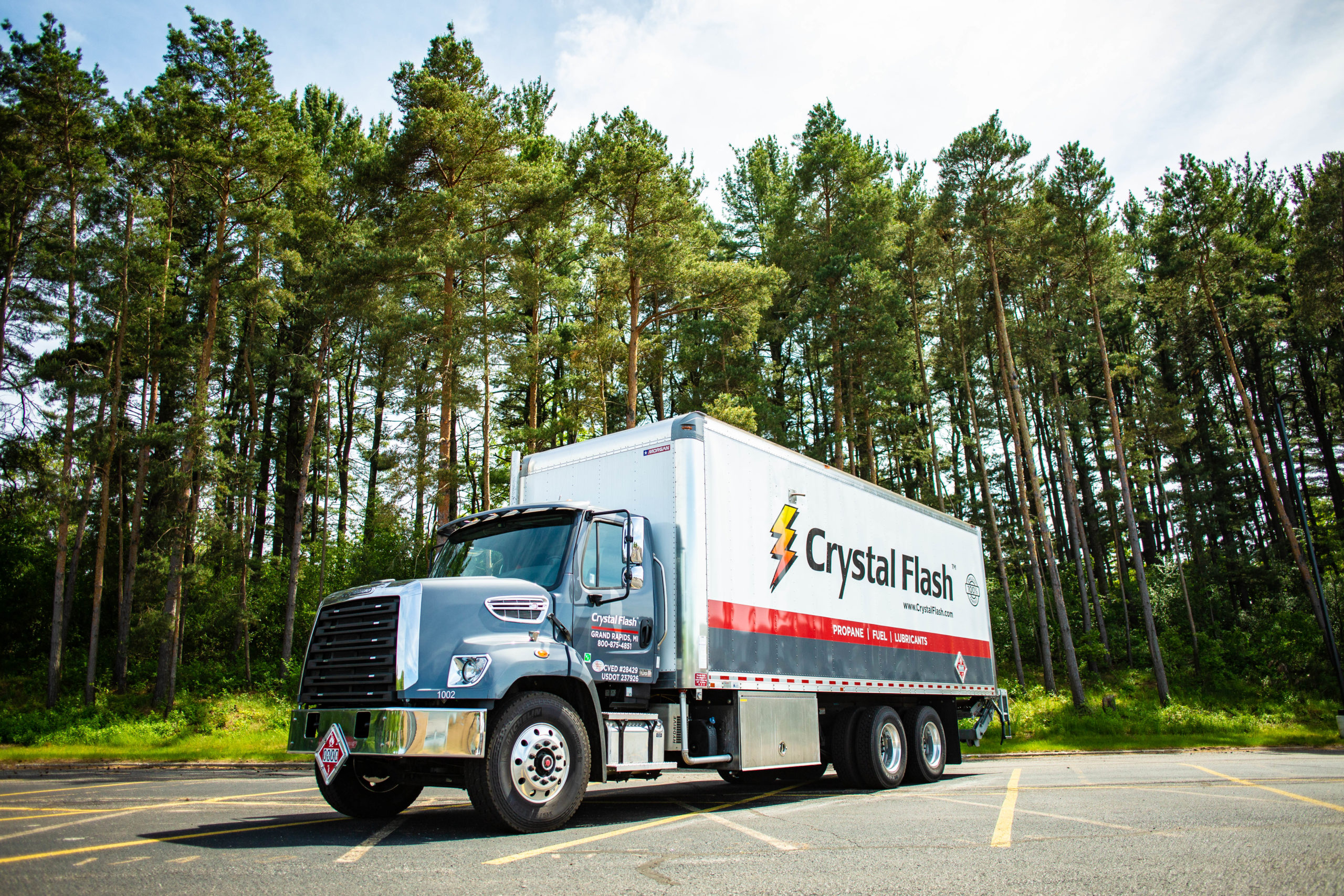 Crystal Flash Adds Multi-Purpose Lubricants Truck to its Delivery Fleet